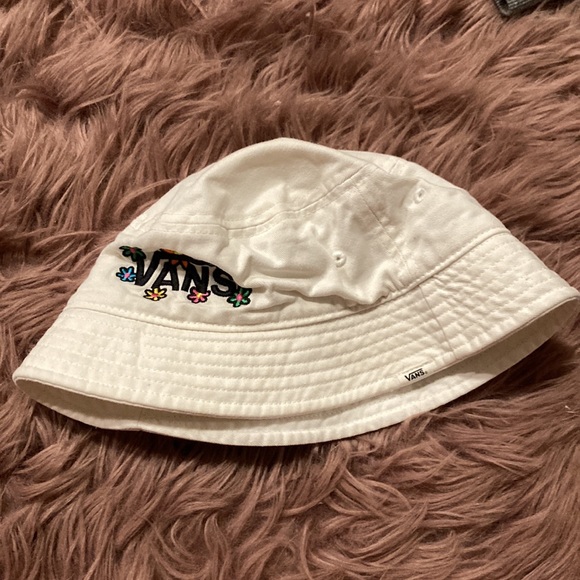 Vans | Accessories | Vans Bucket Hat | Poshmark